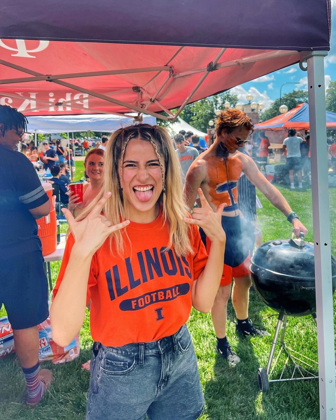 Jolene's University of Illinois Roommate Profile | Roomsurf