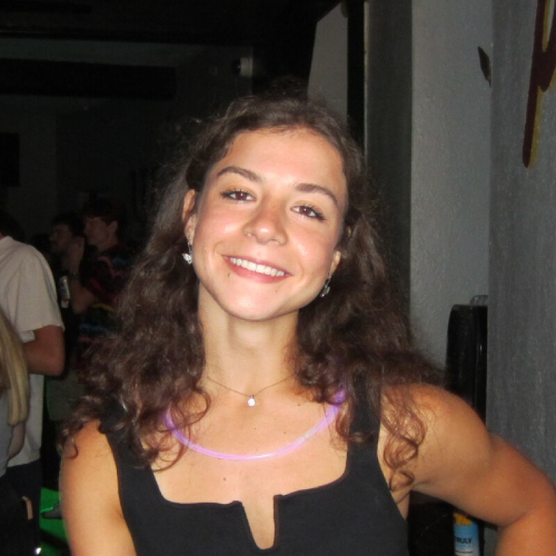Sarah's University of Illinois Roommate Profile | Uloop
