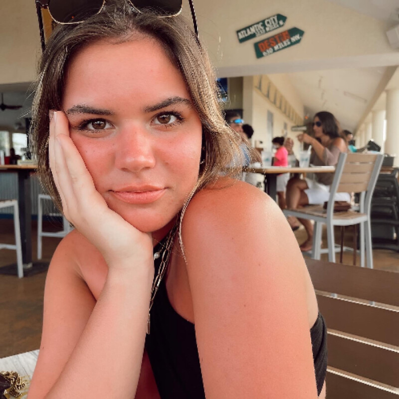 Graces Miami Dade Roommate Profile Roomsurf